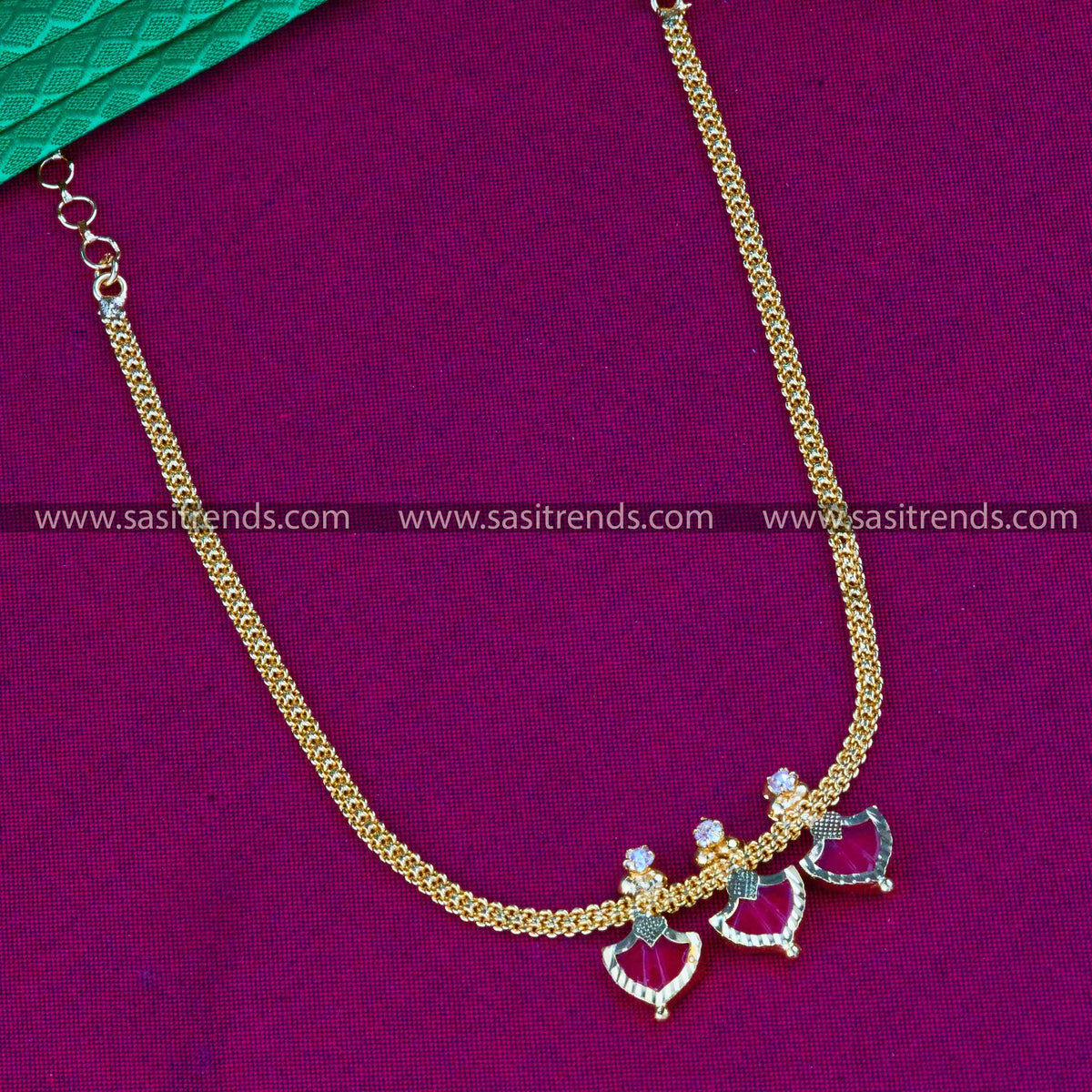 Elegant Kerala Traditional 3 Petals Palakka Necklace - Micro Gold ...